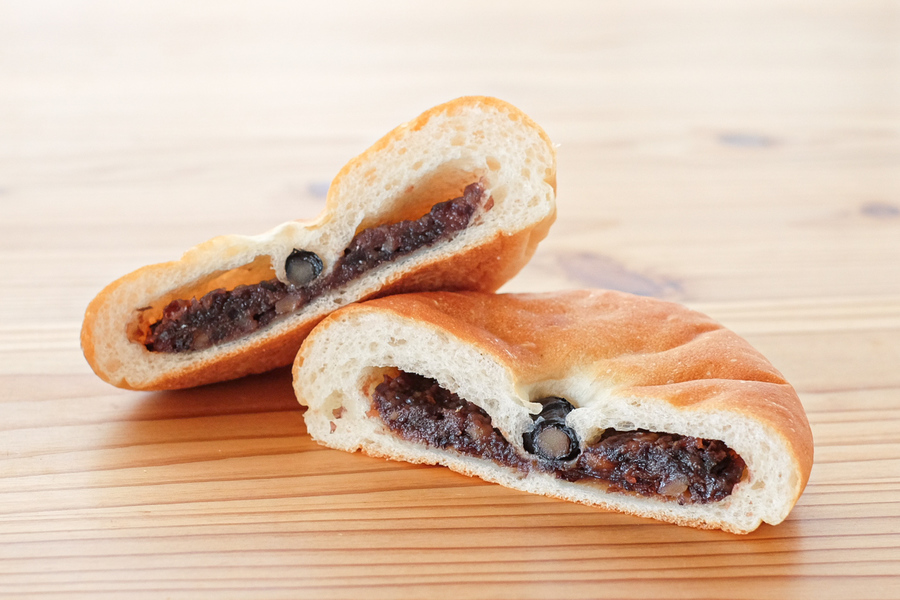 Kroome (黒豆食パン クロメ) - 京丹波黒豆使用！クロメの食パンセット | パンのお取り寄せ・通販サイト「rebake（リベイク）」